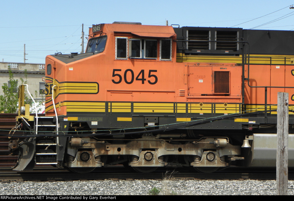 BNSF 5045